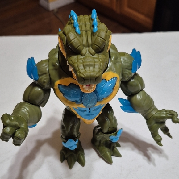 Moose | Toys | Green And Blue Action Figure With Monster Design Beast ...